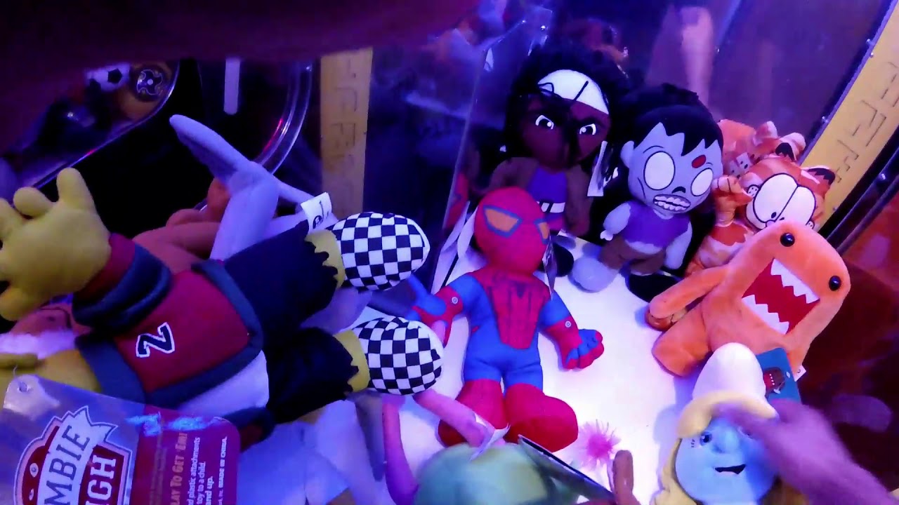 Filling my Claw Machines with new stuff!!! - YouTube
