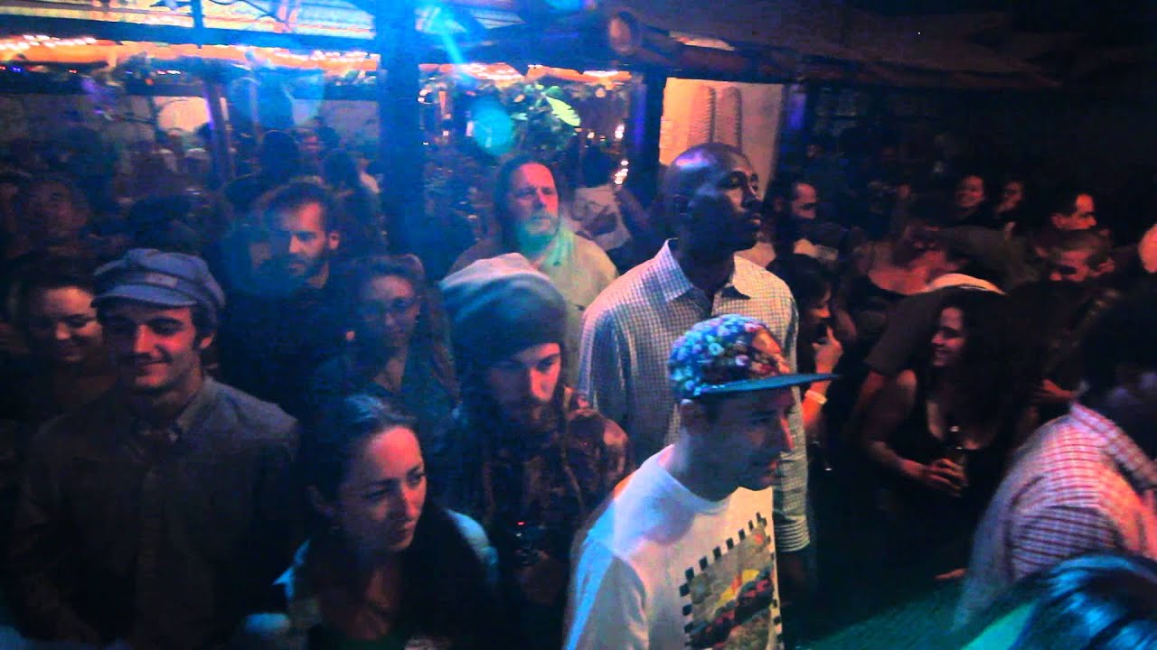 The Soul Syndicate Band - Fade Away - YouTube