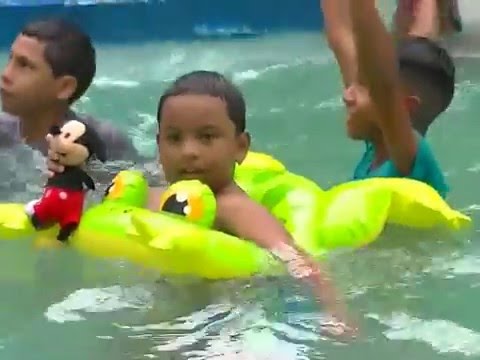 en la piscina de efra...culo de balin jajajaja