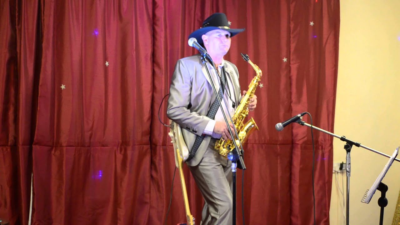 Ronnie Del Rio plays Sax - YouTube