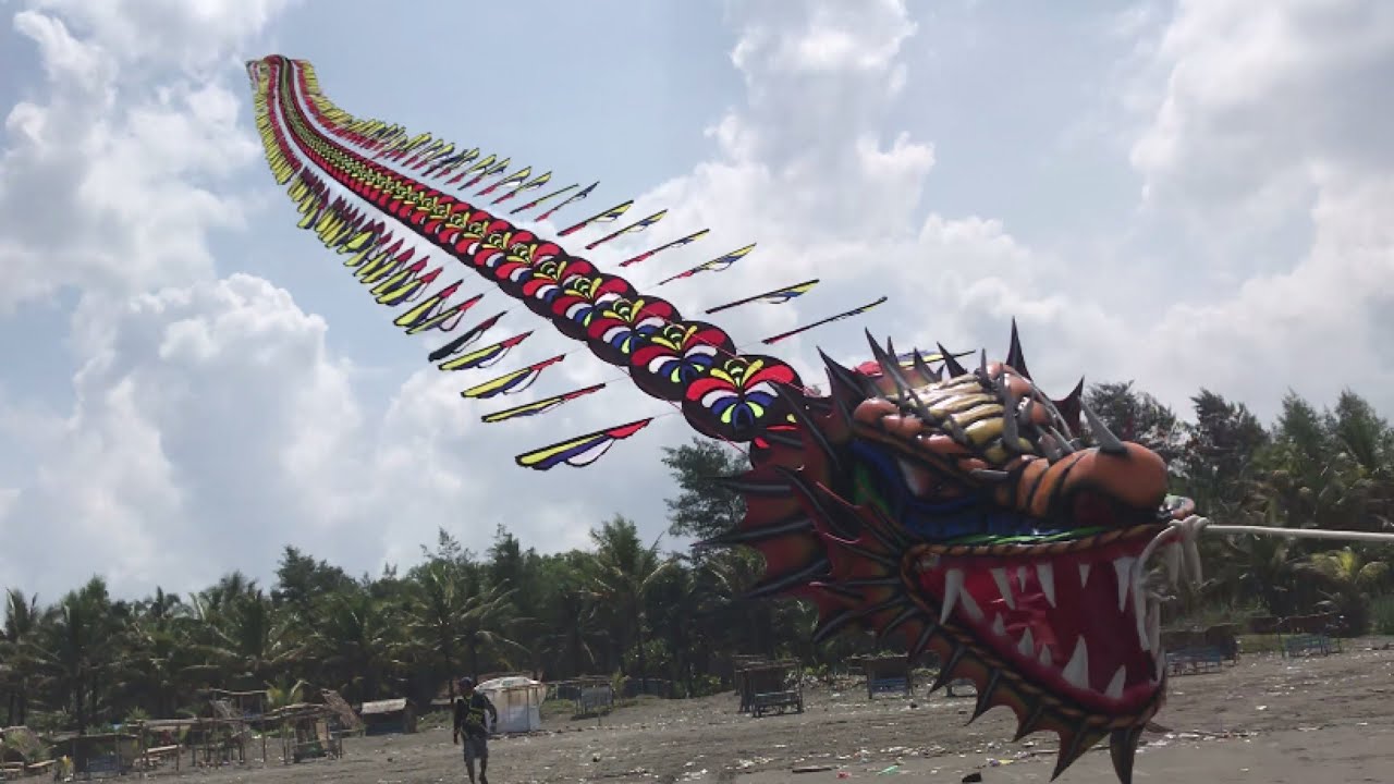 Layangan naga motif keren team aqila kite - YouTube