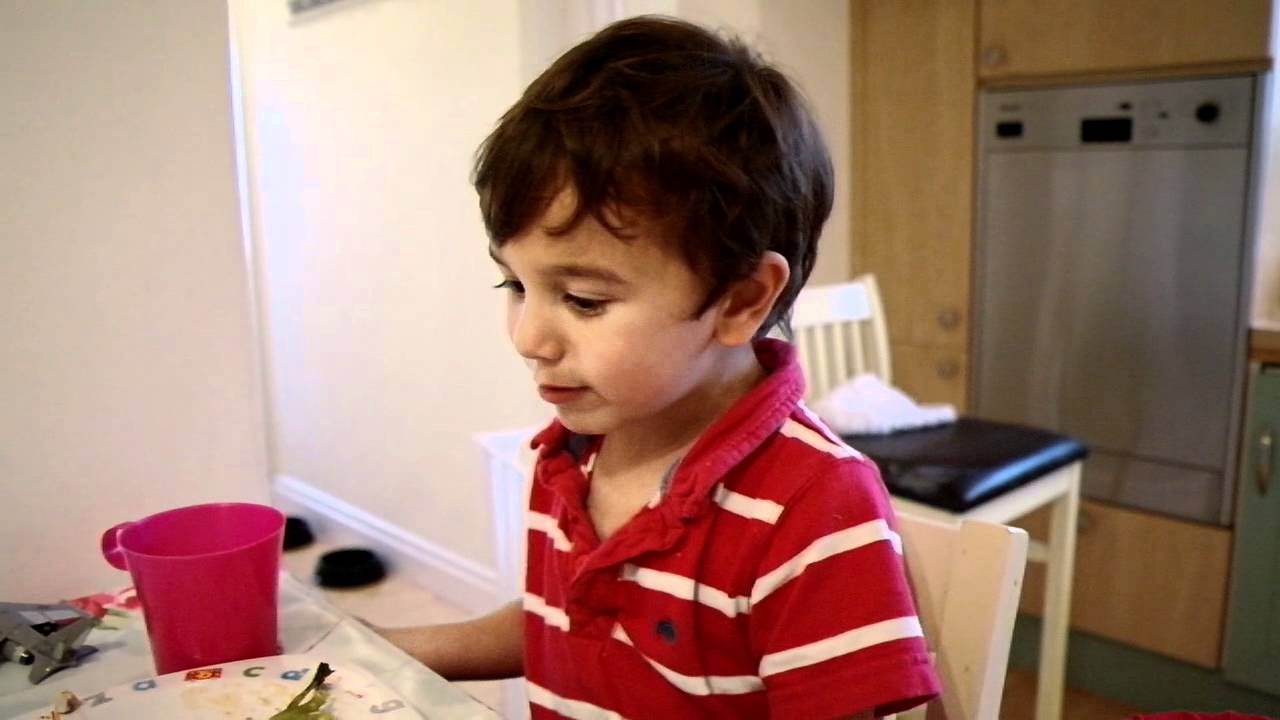 3 year old little boy telling a Story - YouTube