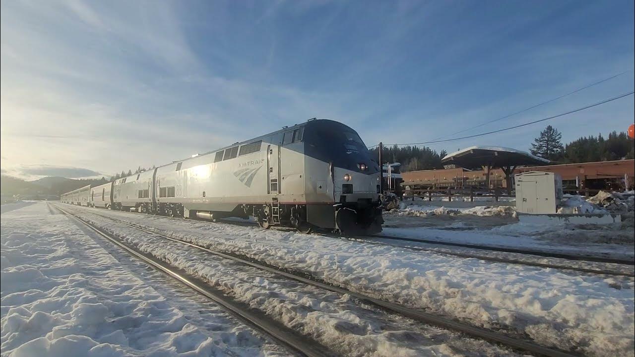 Amtrak California zephyr #6 arriving and departing truckee CA amtrak station - YouTube