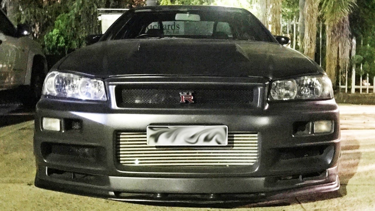 Nissan Skylines STREET RACING - R34 GTR Gets BUSTED!! - YouTube
