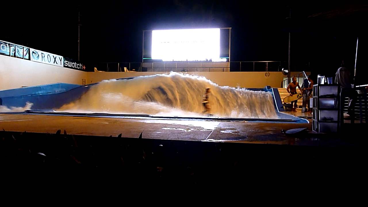 Surfing the artificial wave on Centosa - YouTube