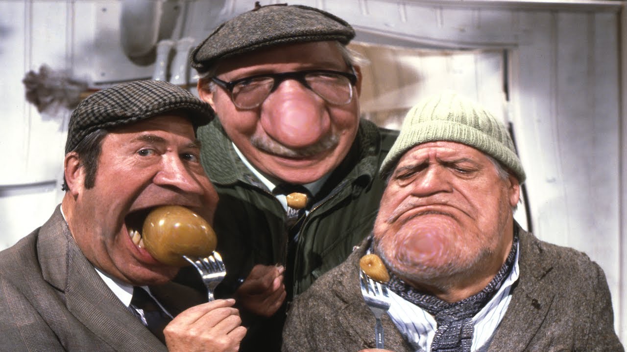 YTP - A Trio of Codgers Compare the Sizes of their Unmentionables and ...