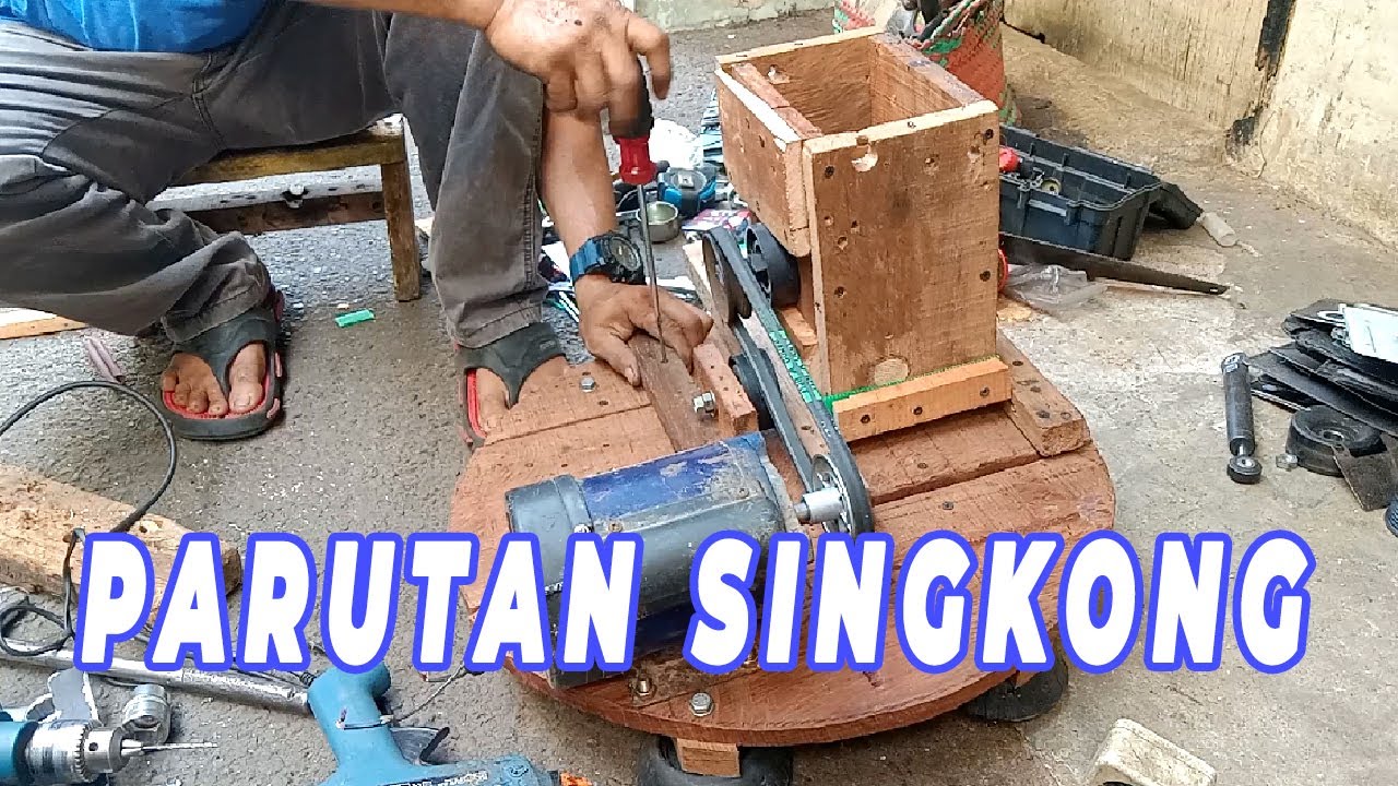 PROSES PEMBUATAN PARUTAN SINGKONG - YouTube