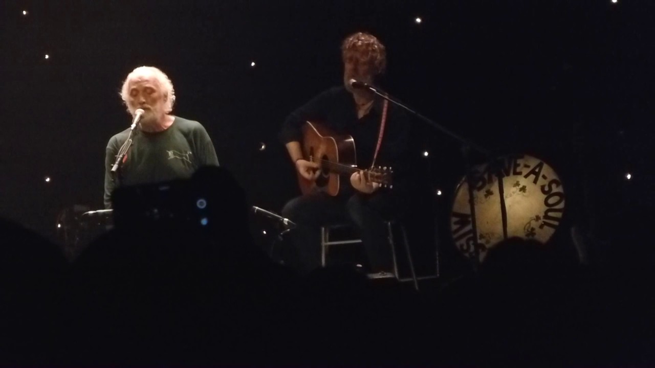 Brendan Begley & Glen Hansard - The Foggy Dew @ Vicar Street 15/8/2017 ...