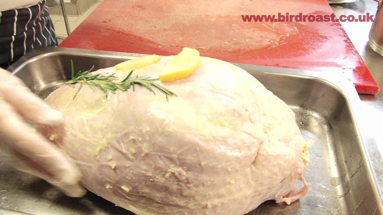 How to Prepare your Christmas Turkey - YouTube