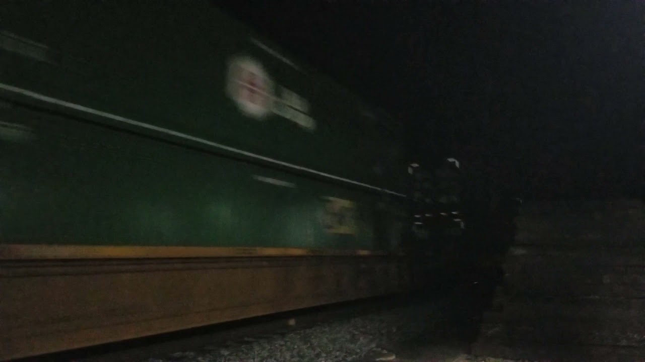 Bee Line Service, 1067, 4 Engines - YouTube