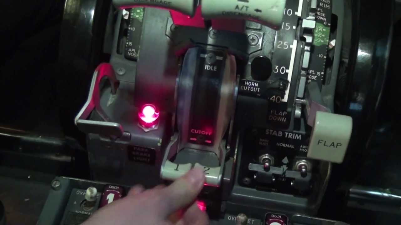 How to survive an engine failure in Boeing 737 CL? - Official Webinar ...