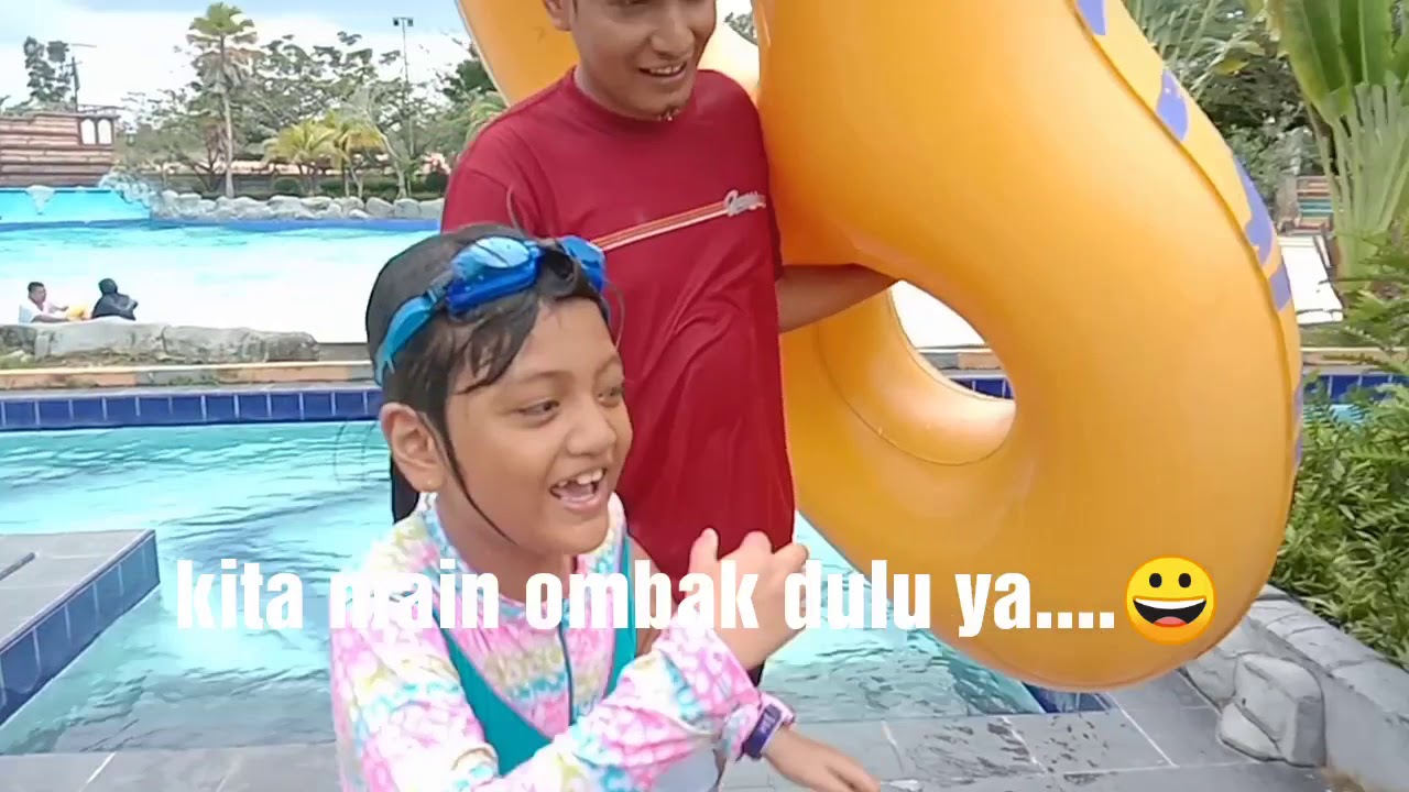 Main Ombak di Waterpark Boombara Pekanbaru - YouTube