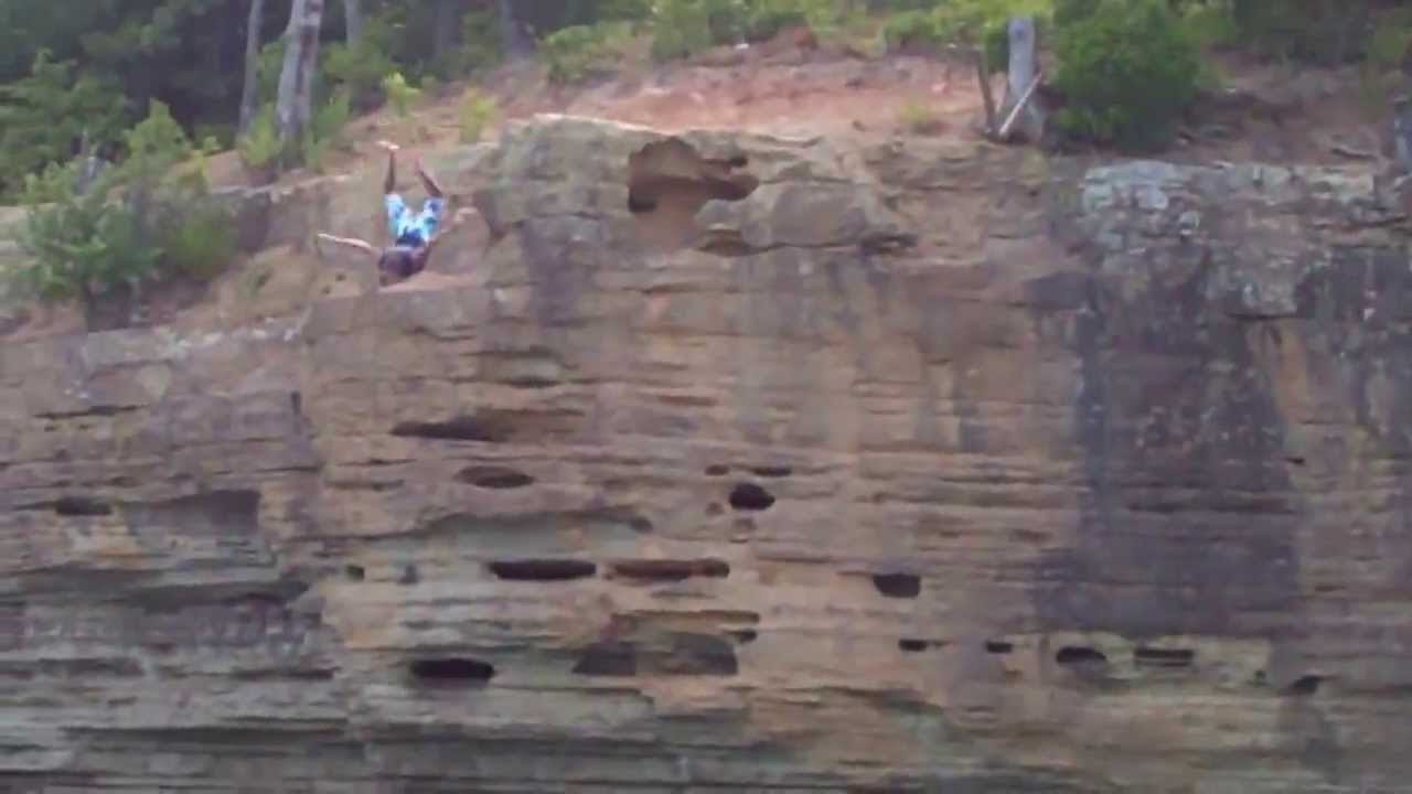 Gainer off 45 foot cliff at Lake Tenkiller, OK - YouTube