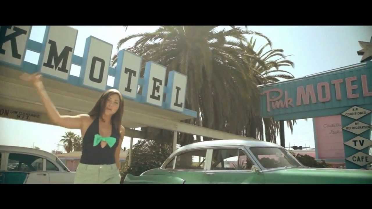 Leslie - Des mots invincibles (Clip Officiel) - YouTube