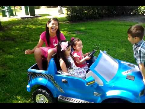 Kid gets run-over by a truck - YouTube