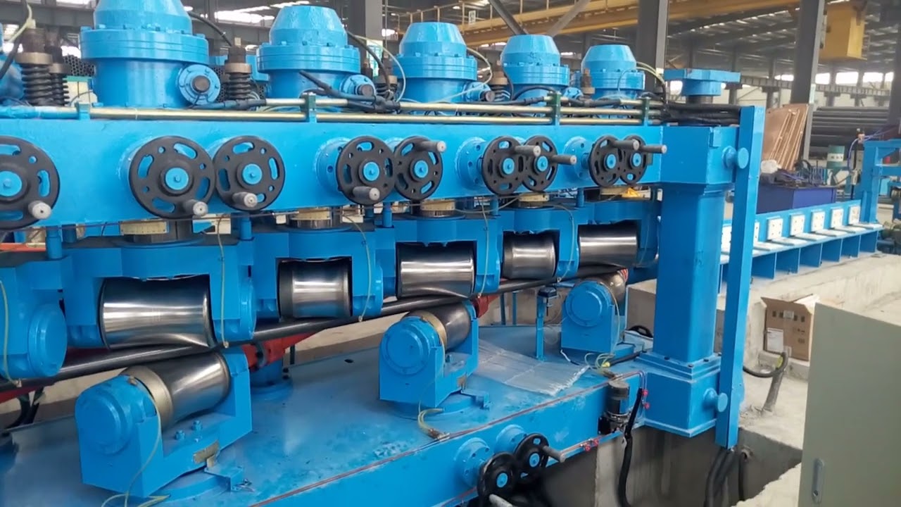 Steel pipe straightening machine - YouTube