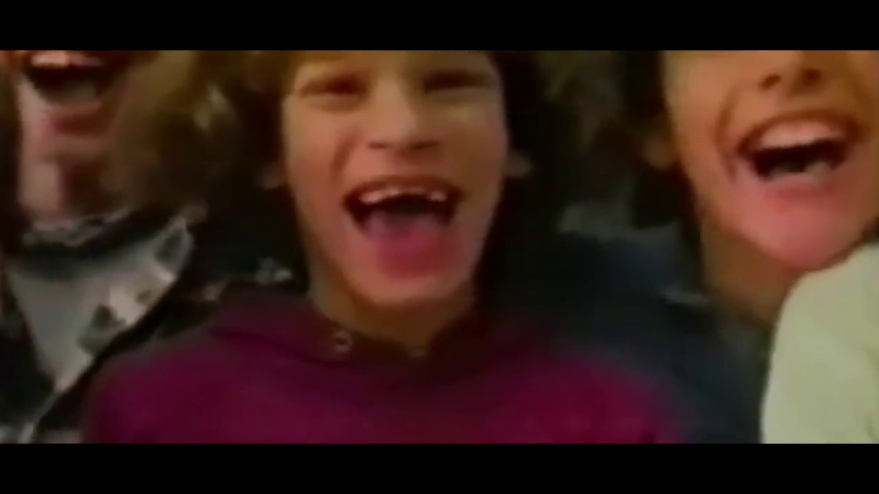 Baz Luhrmann - Everybody's Free To Wear Sunscreen (with lyrics) - YouTube