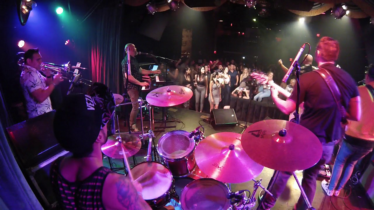 BAHIANO - JAMAICAN REGGAE ( UNITY BAND ) - YouTube