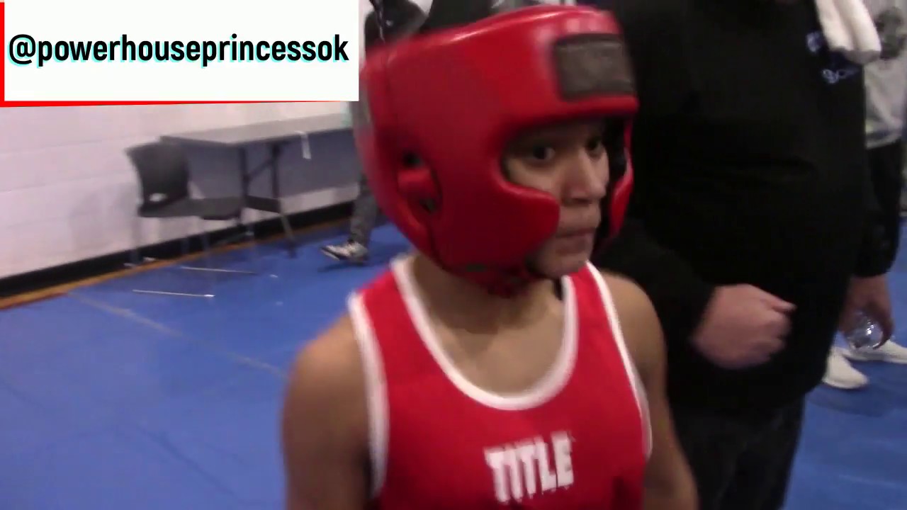MUST WATCH BOXING: SHE BATTLES - YouTube