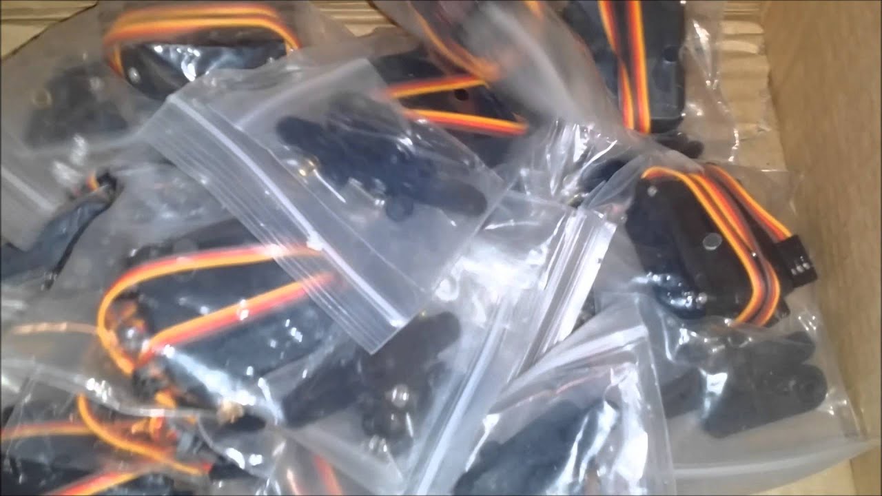 17 dof humanoid robot unboxing (ebay) - YouTube
