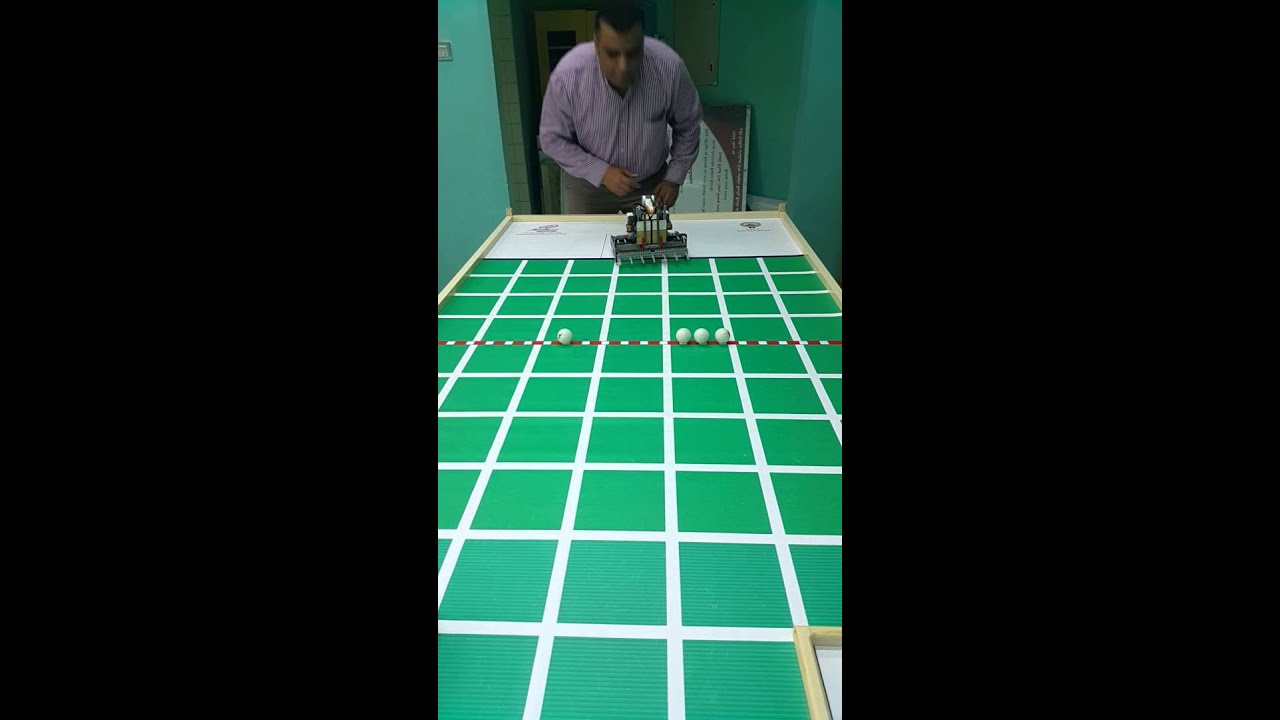 Picking up ping pong balls by Lego mindstorm NXT robot. - YouTube