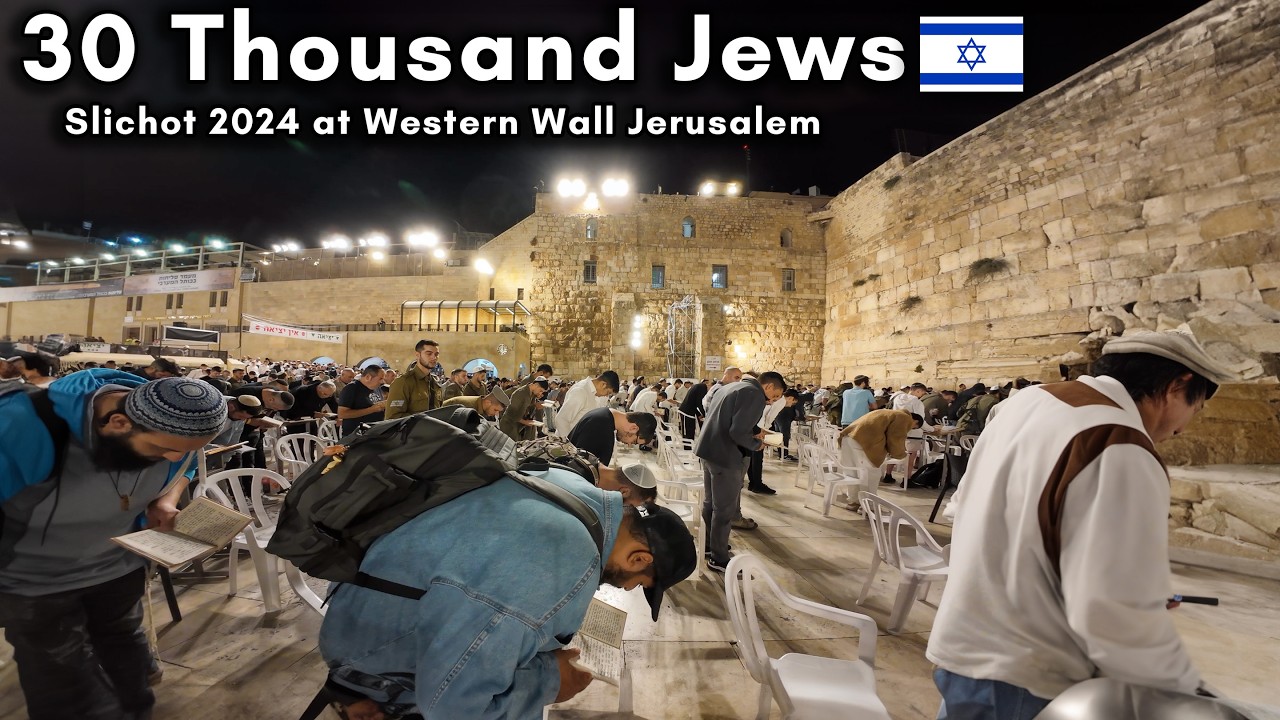 Beautiful 30,000 Jews Praying Selichot At The Western Wall 🇮🇱 - YouTube