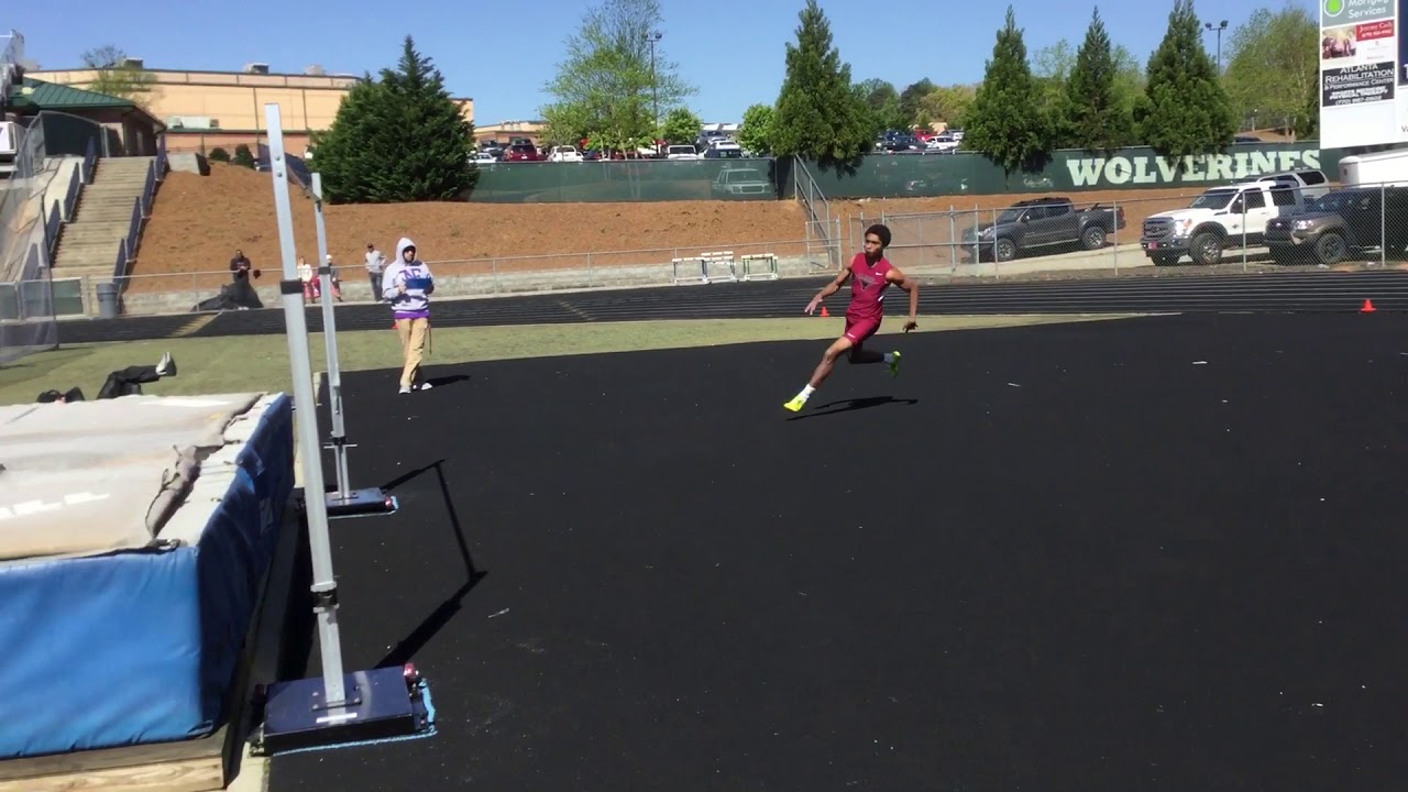 Sydney Stokes 6’ first Attempt Regional 2018 - YouTube