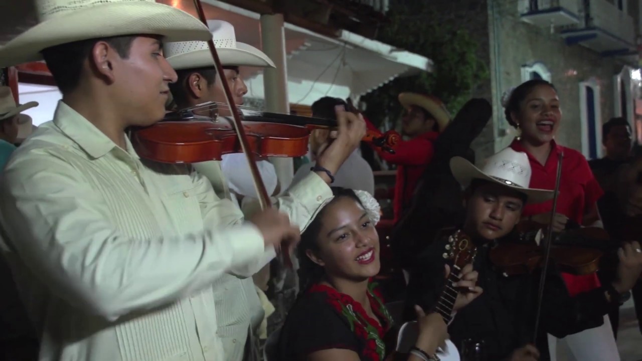 Convivencia nocturna huapanguera El Apasionado de don Nicandro Castillo ...