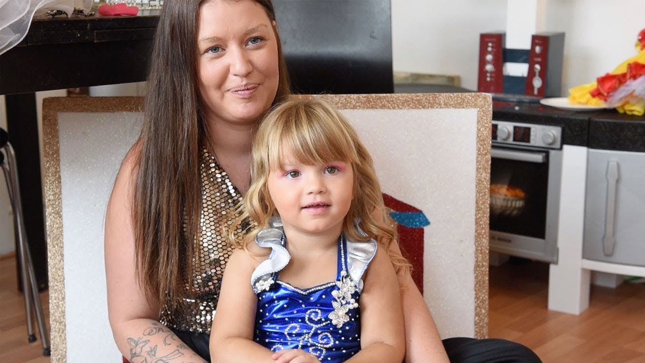 Pageant Obsessed Mum Spends Over £5k - YouTube