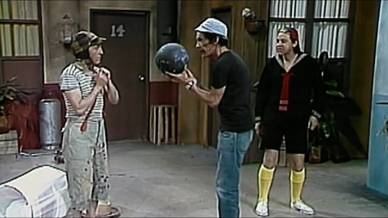 Chaves - O Velho do Saco - Parte 1 (1975) Alta qualidade - YouTube