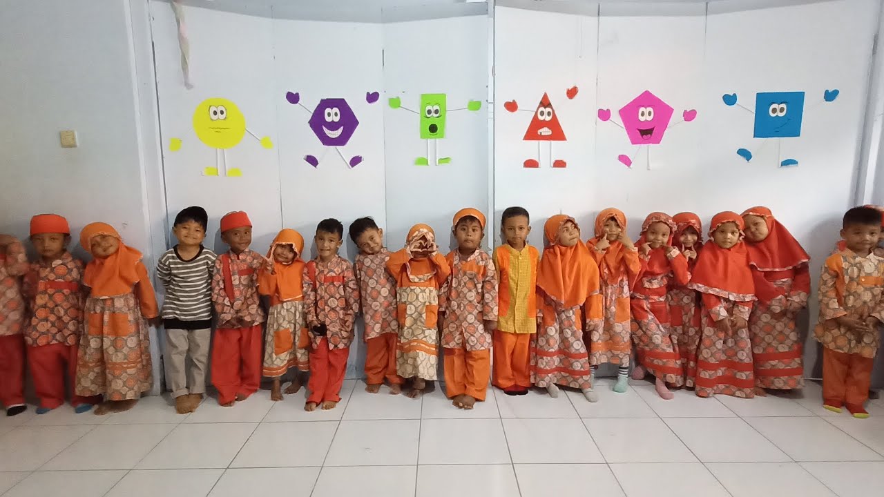 Tema identitas || Kegiatan sentra Balok || TK A-1 - YouTube