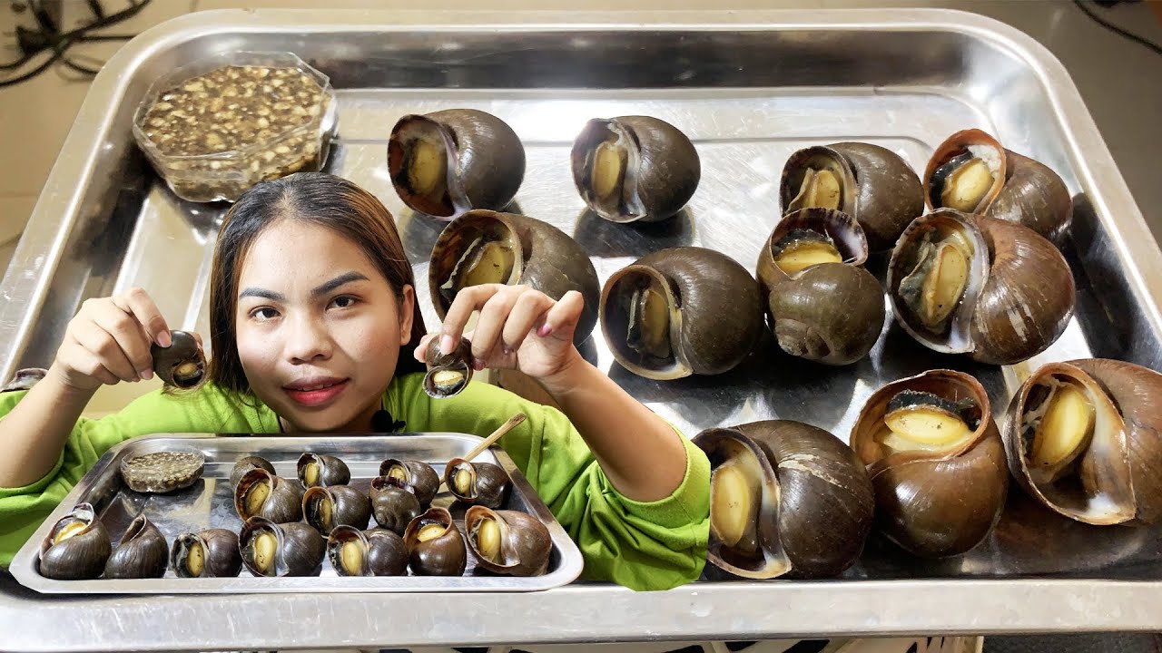 cooking and eating snail boil very yummy | Kmeng Prey - YouTube