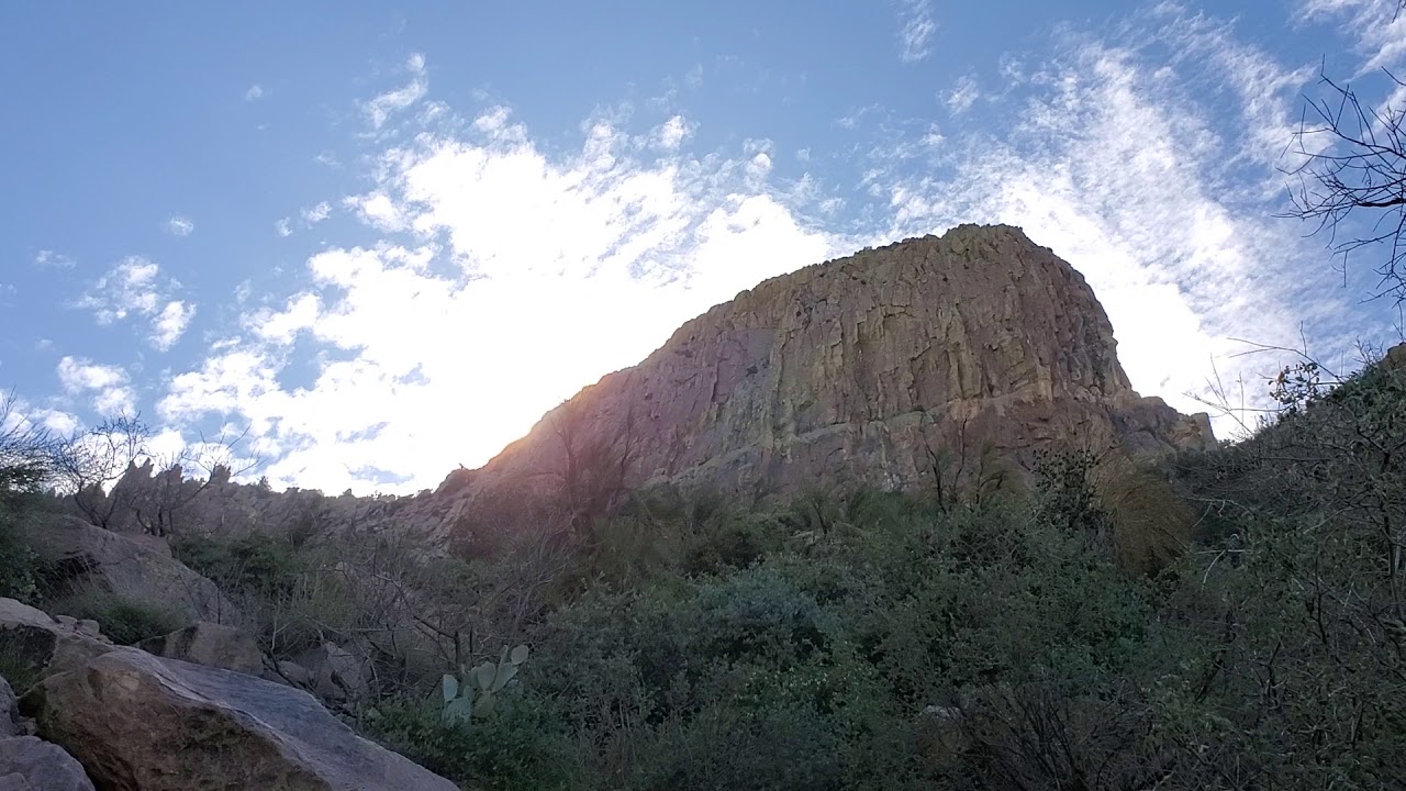 Subiendo Flat Iron, en la montaña superstition - YouTube