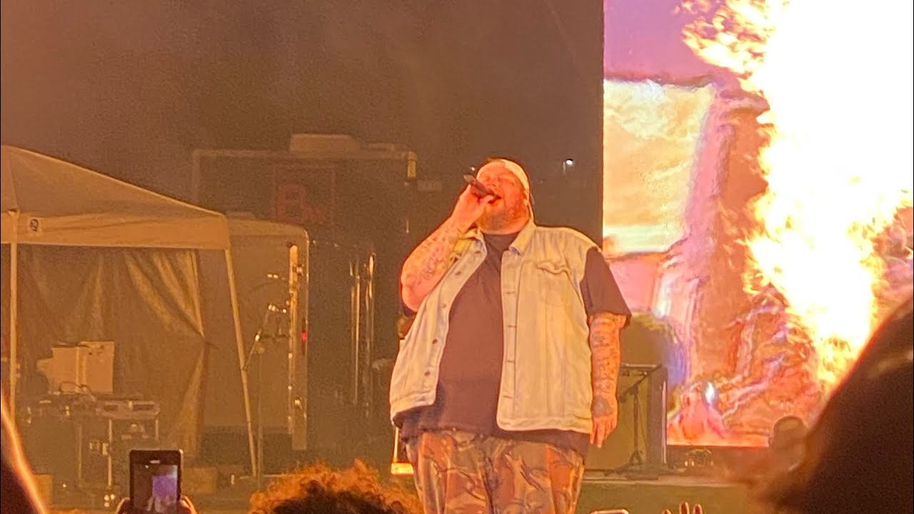 North Dakota State Fair 2023 Jelly Roll - YouTube