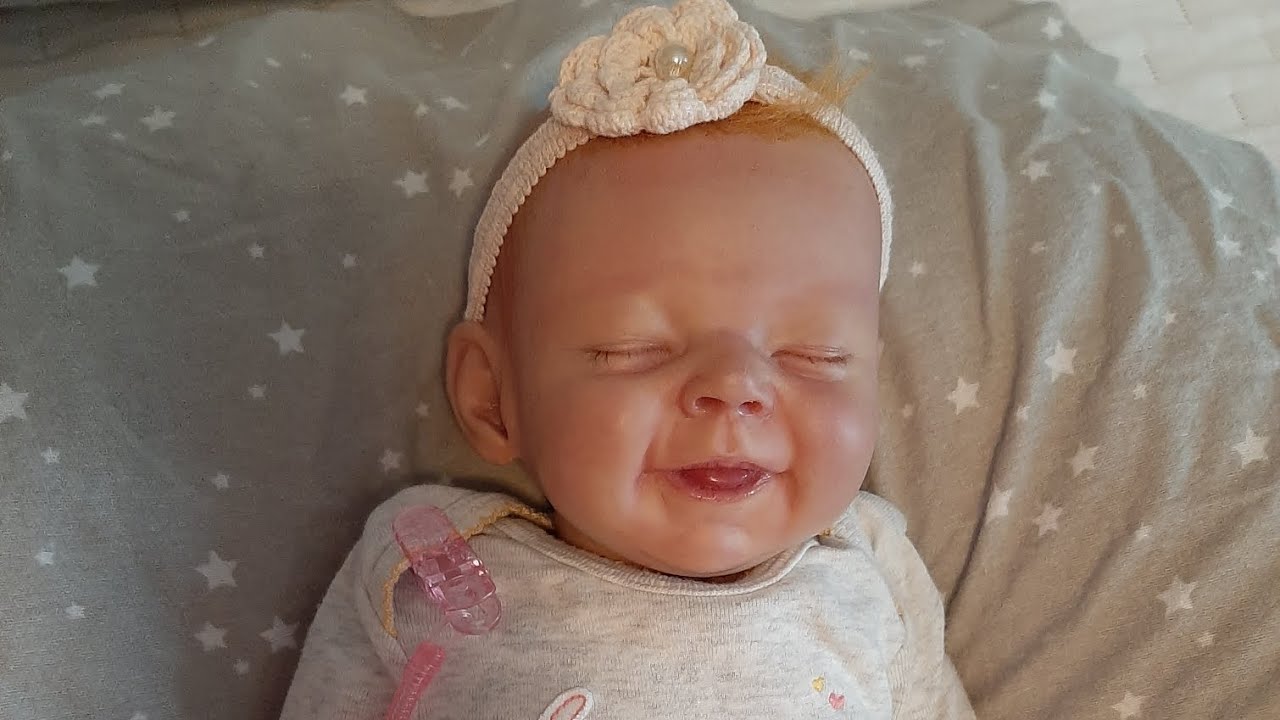 Finley is ready for turkey day🦃 - YouTube