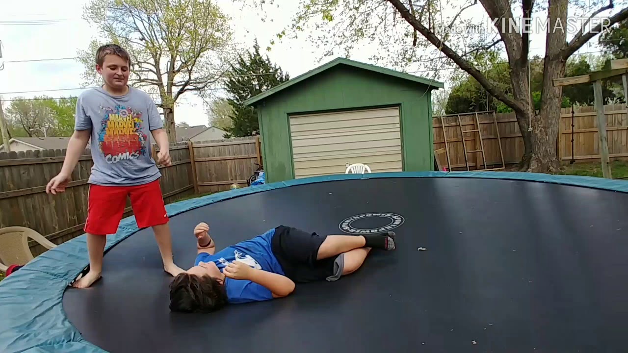 Golden Gabe V.S. Spazz - YouTube