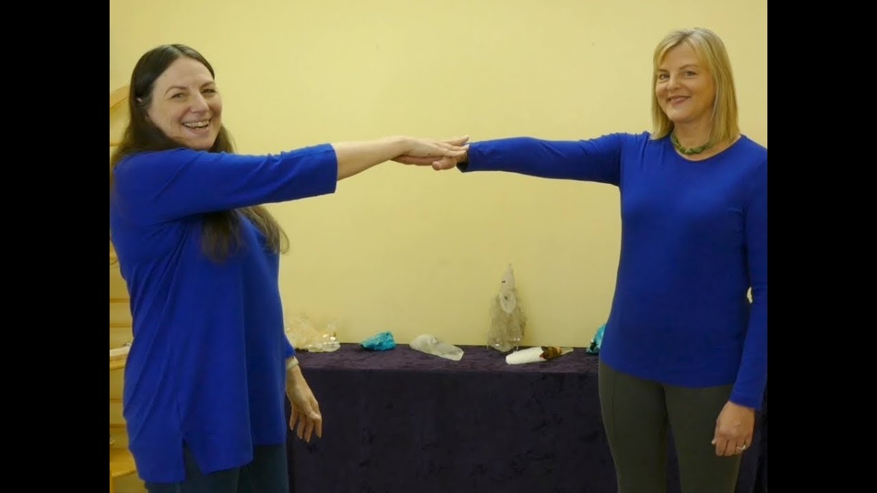 Crystal Healing: Demo of Energy Field - YouTube