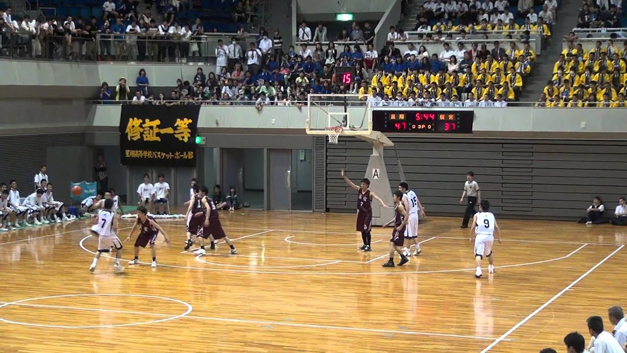 2013大阪府インターハイ予選 桜宮vs星翔 3Q - YouTube