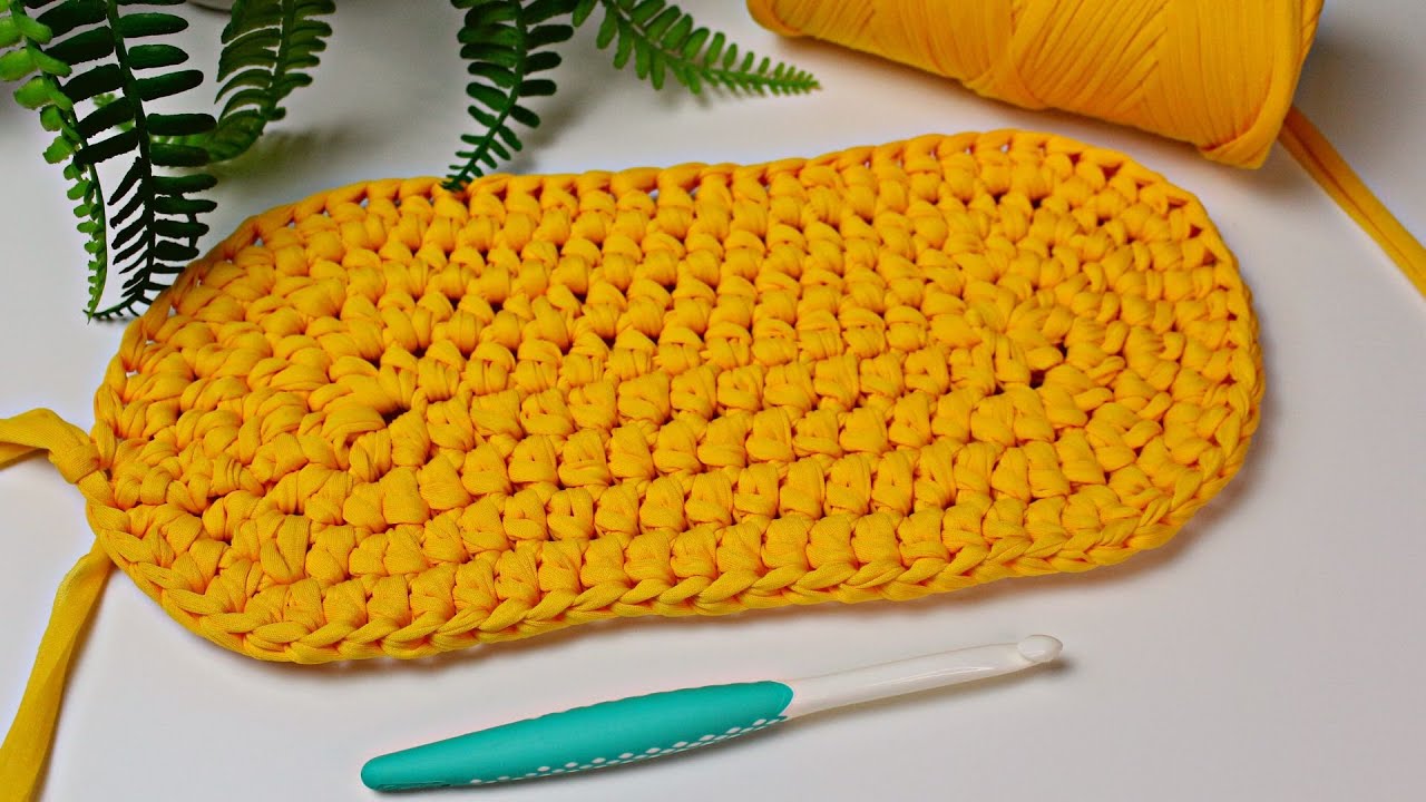 Crochet Base for your projects! DIY Beginner friendly tutorial! - YouTube