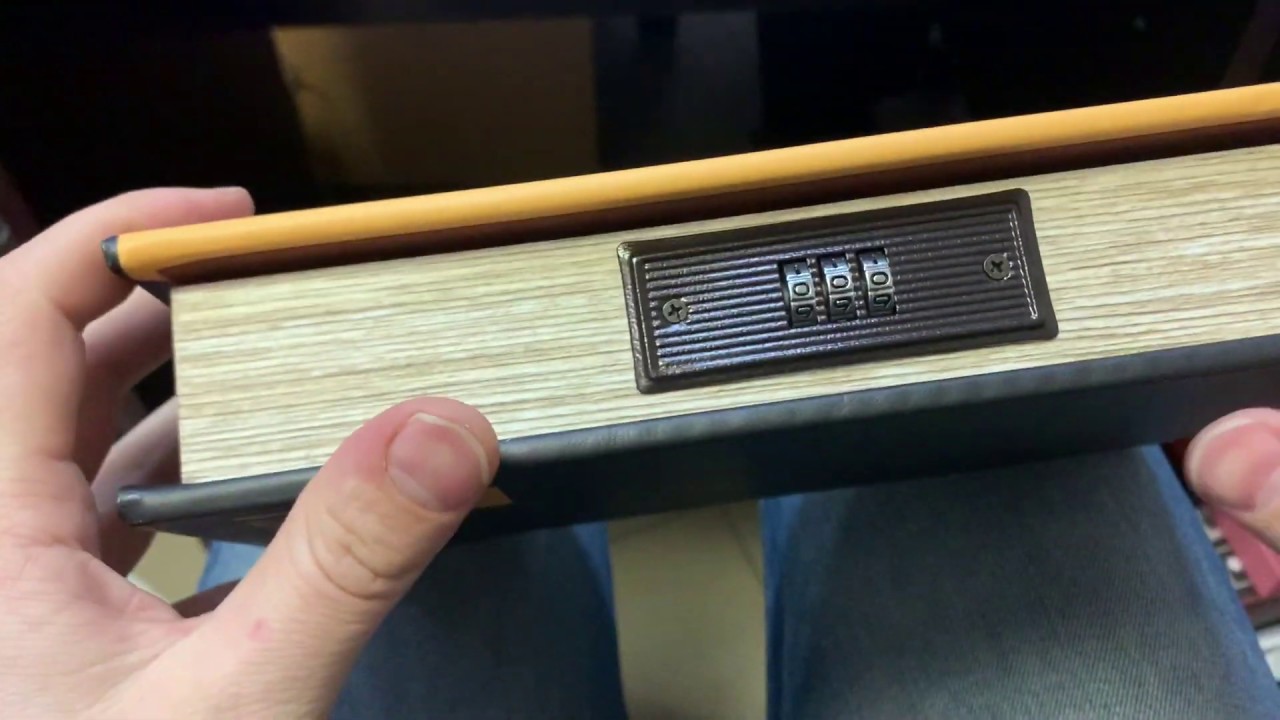 Как поменять или заменить кодовый замок на книге сейфе Youtube
