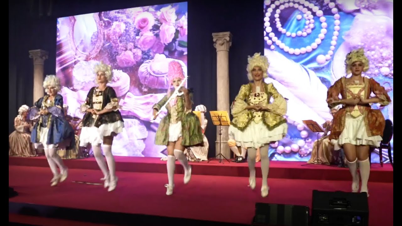 MASQUERADE SHOW during the VENETIAN CARNIVAL - YouTube