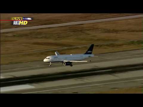 Landing Gear Failure - JetBlue Flight 292 - YouTube