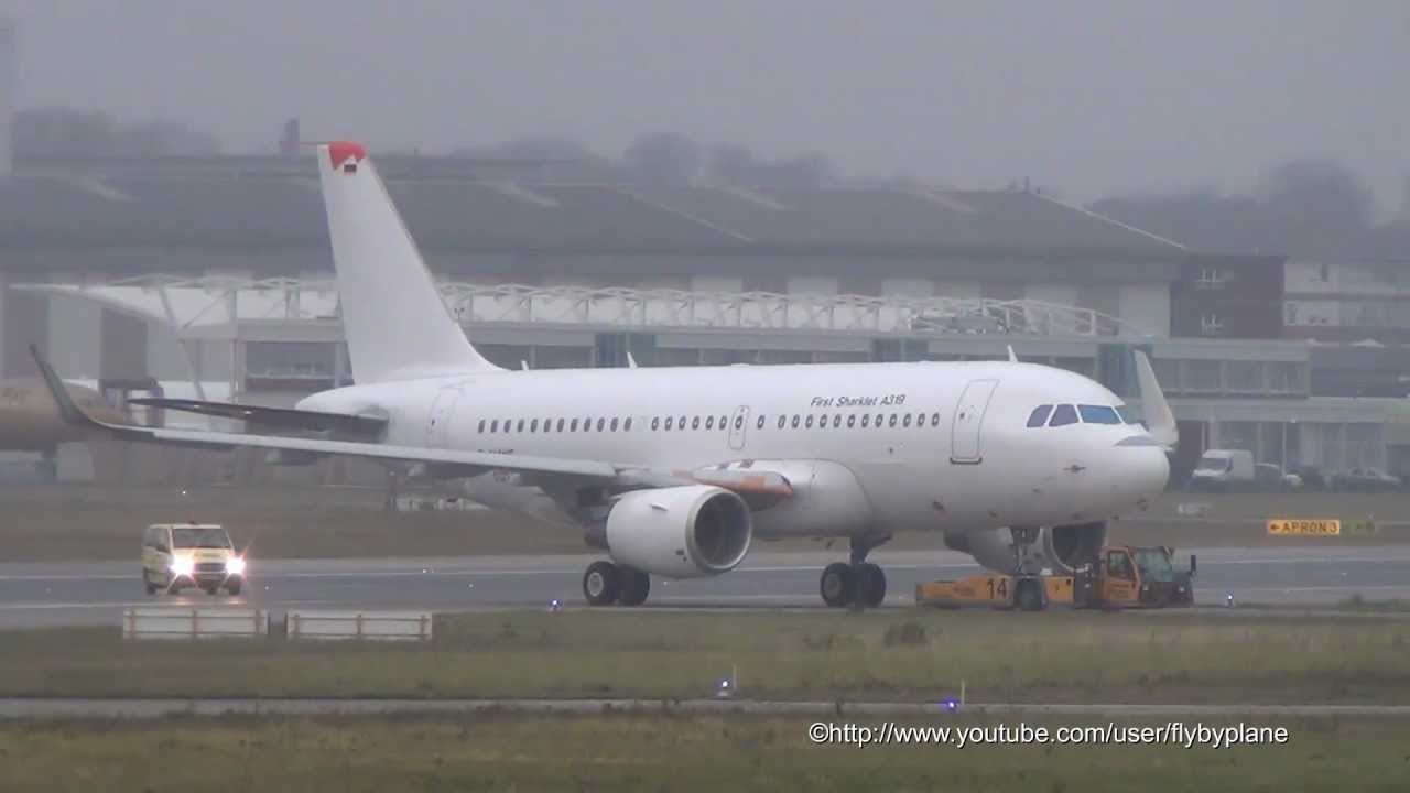 Airbus first A319 with sharklets D-AVWC was pulled into Finkenwerder ...