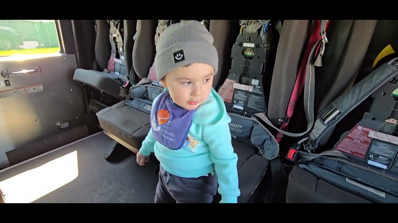 CALLUM FLOWER SALE FIRE TRUCK - YouTube