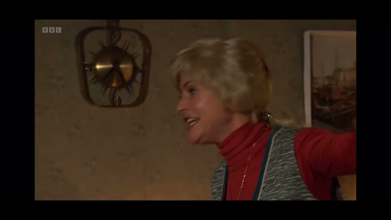 Eastenders flashback| Peggy and glenda Mitchell fight over drawings on ...