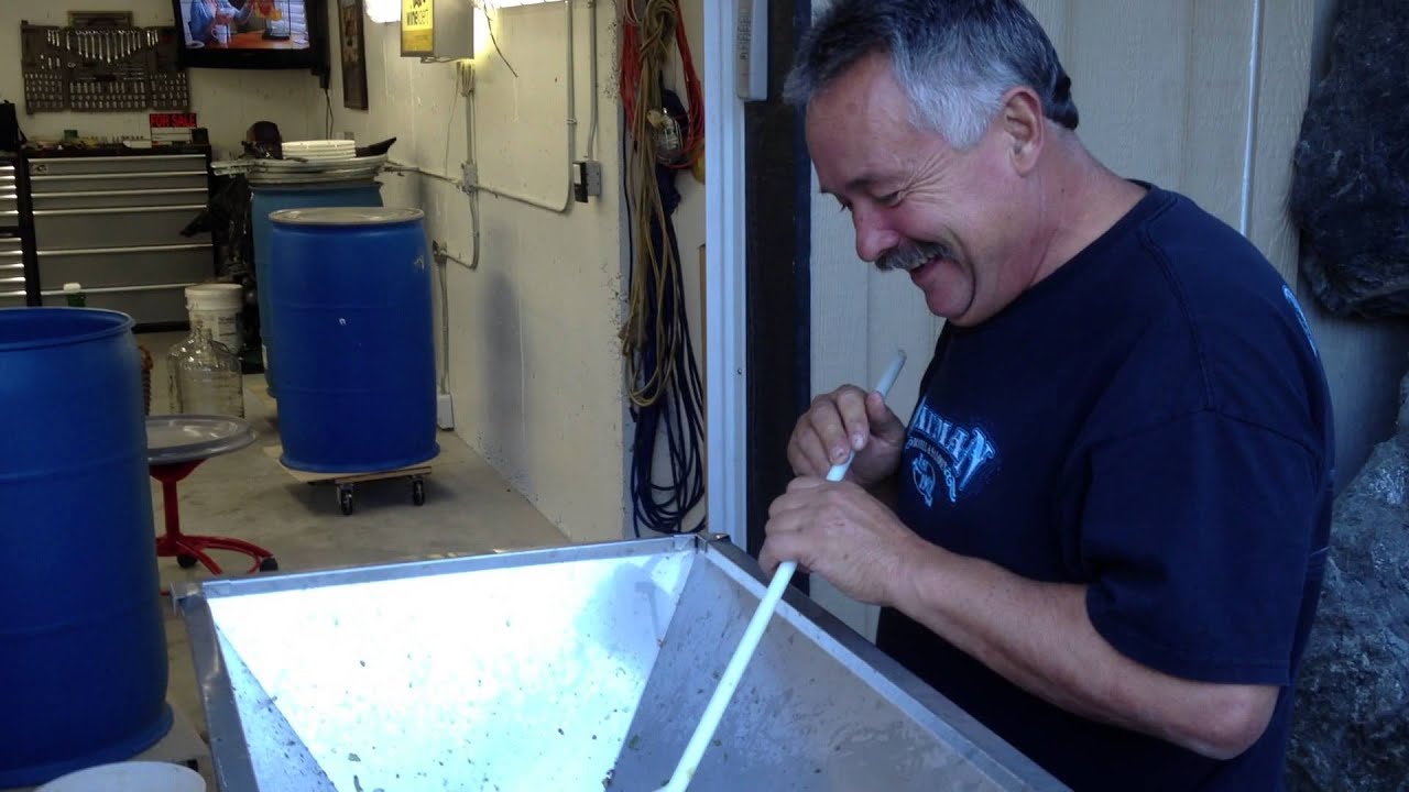 Grape Crusher Destemmer - YouTube