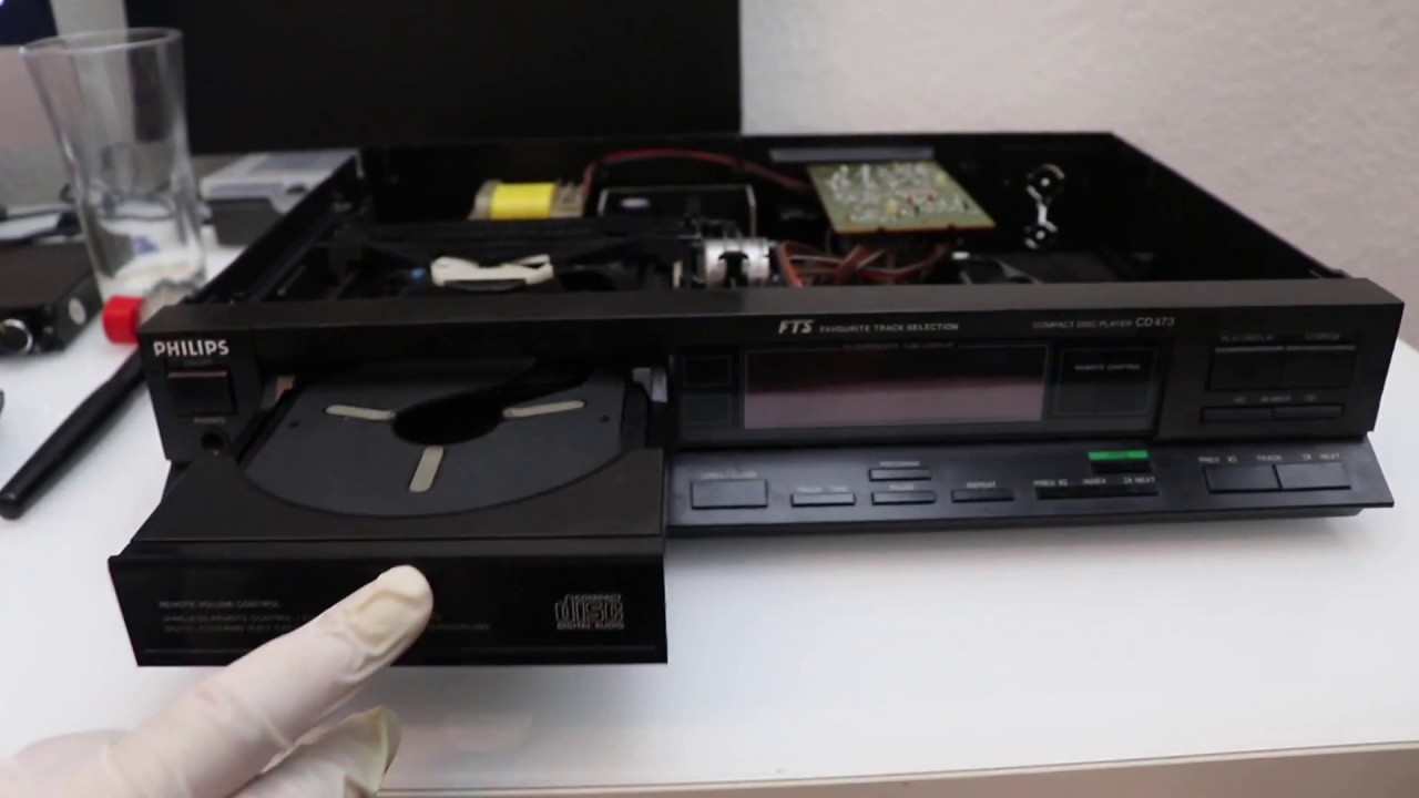 Philips CD 473 - A Look Inside , TDA1541A , CDM-4/11 - YouTube