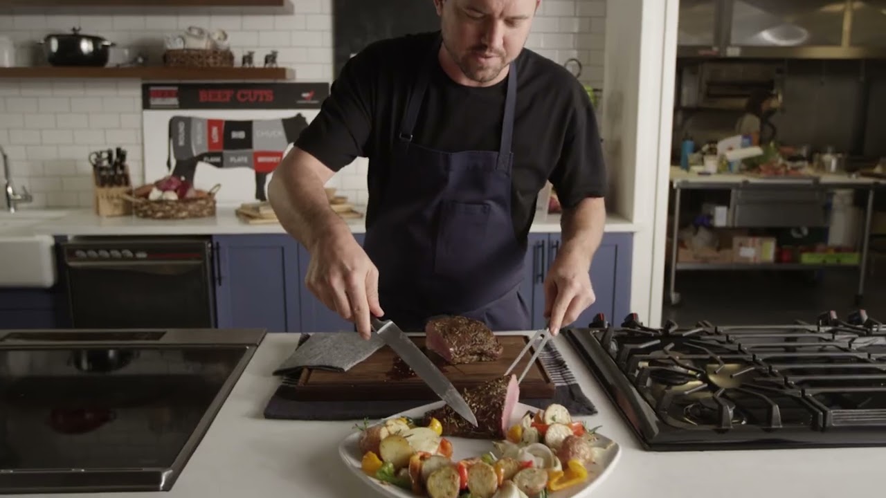 How to Properly Carve Tri-Tip | Tips from Chef Ryan Clark - YouTube