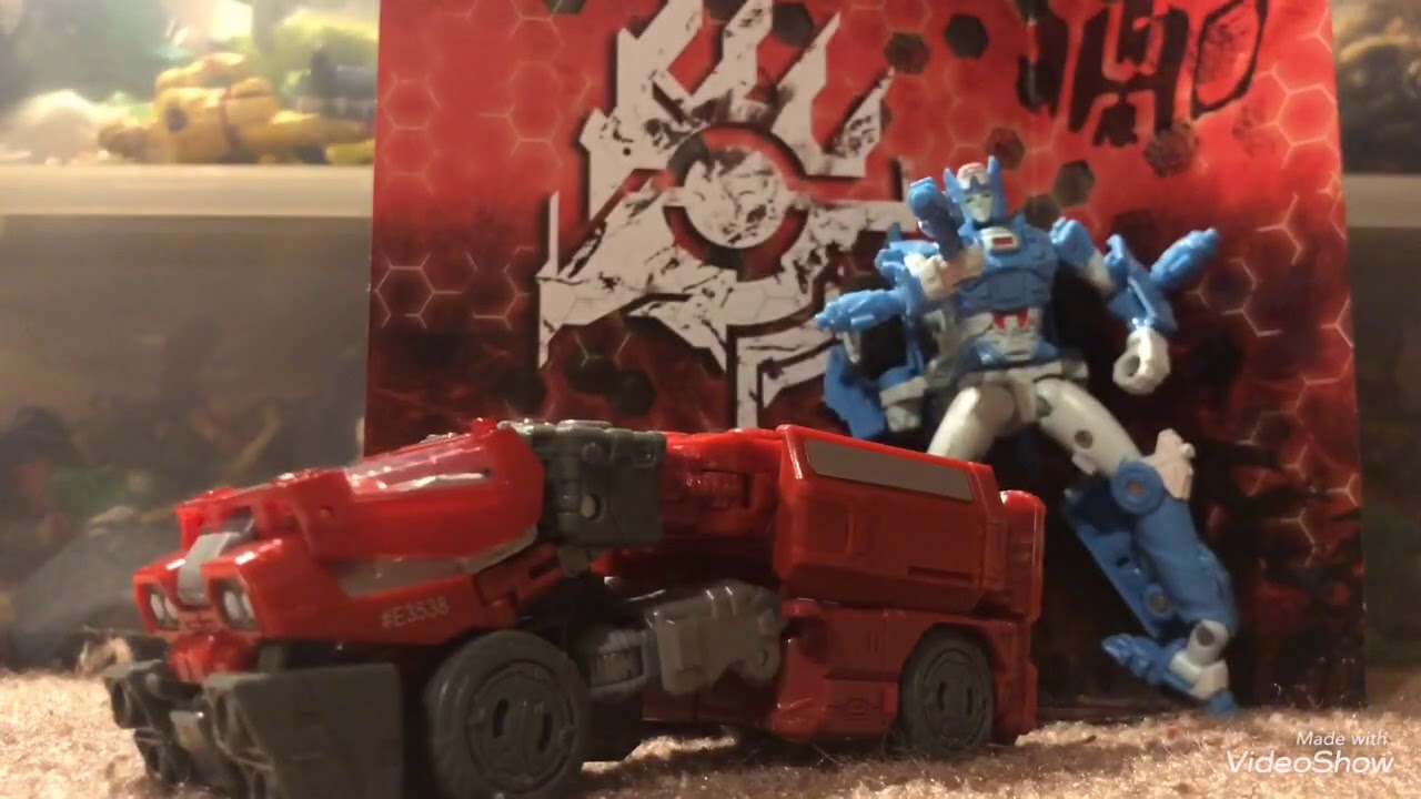 Ironhide and Chromia review - YouTube