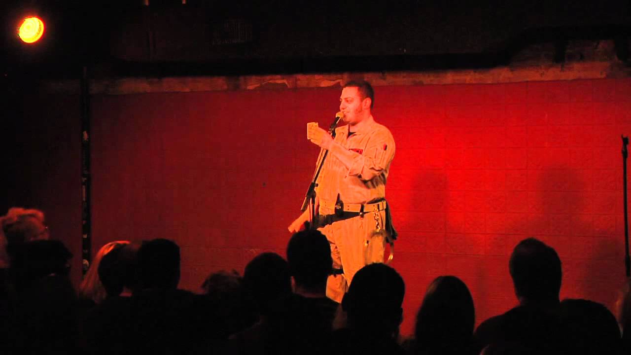 The Six Card Repeat Trick :: Nelson Lugo Magic @ The Red Palace - YouTube